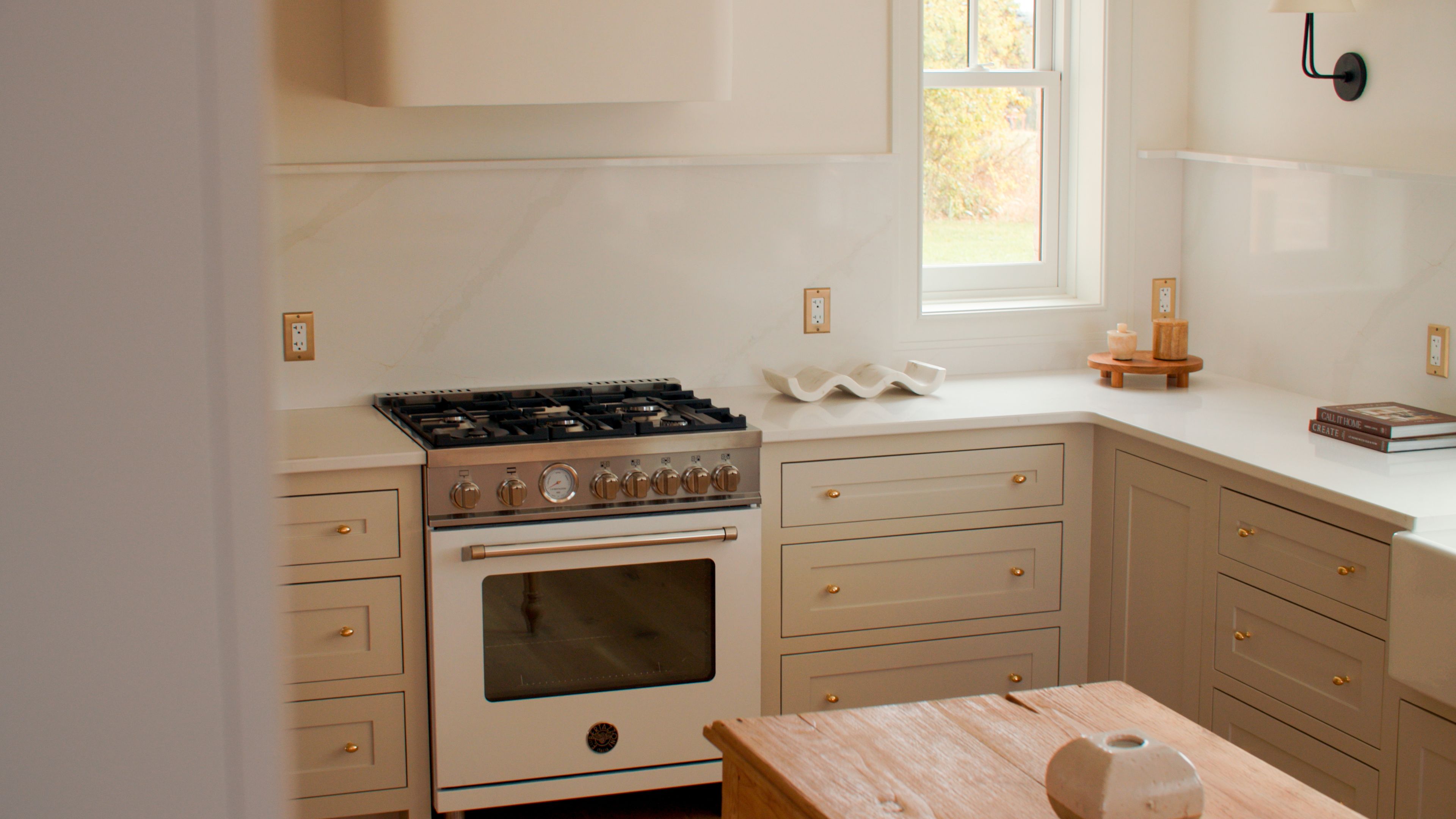 Aurelia — HanStone