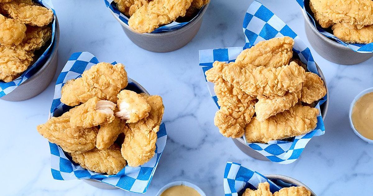 Thunder Crunch mini breaded chicken breast strips, halal | Olymel